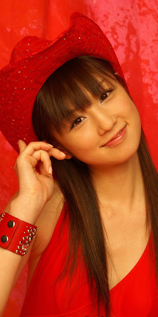 Yuko Ogura: Yuko Ogura Picture #7