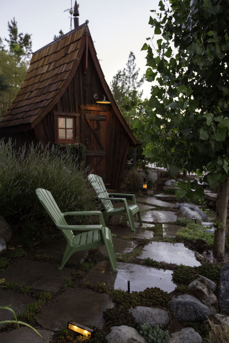 These Enchanting Tiny Cottages Look Straight Out of a Storybook