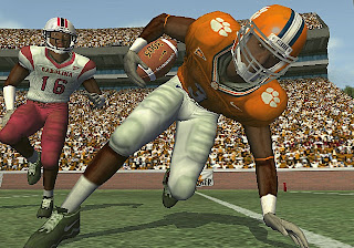PSXtreme's PlayStation Playground: NCAA Football 2005 (PS2 Review)