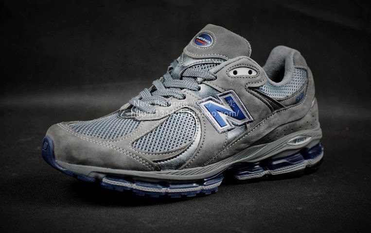 KASUT DOTKOM: NEW BALANCE MR2002CU