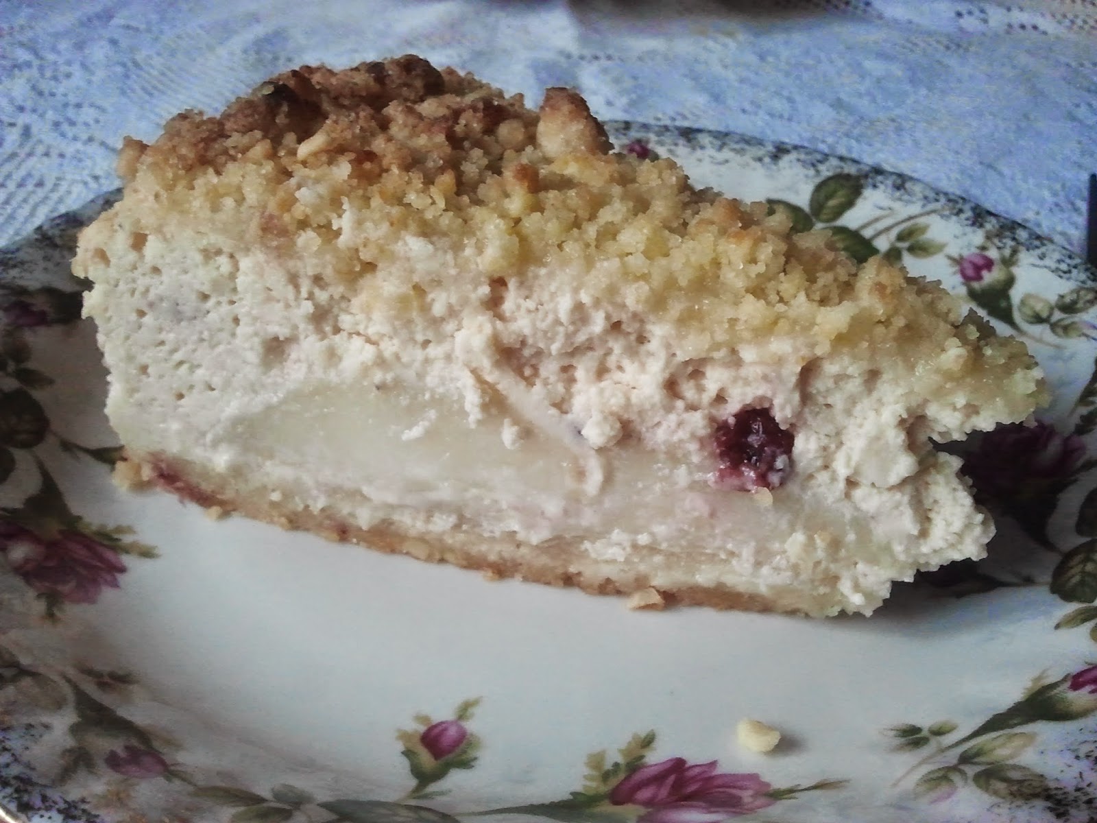 Chains and Cakes: Birnen-Käsekuchen mit Preiselbeeren und Streuseln
