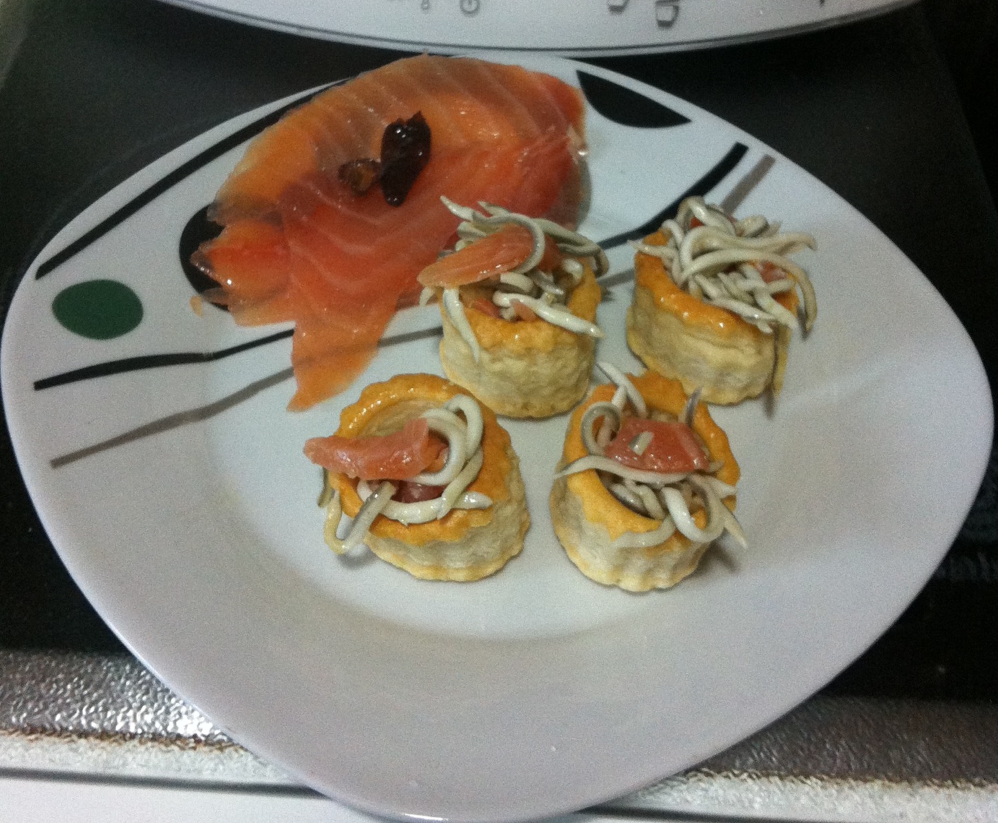 EL FOGÓN DE SANDRA: VOLOVÁN DE SALMÓN CON GULA