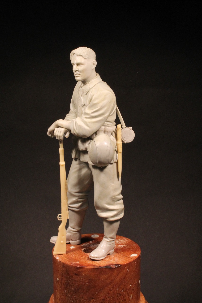 1/16 GERMAN GRENADIER ON EASTERN FRONT | planetFigure | Miniatures