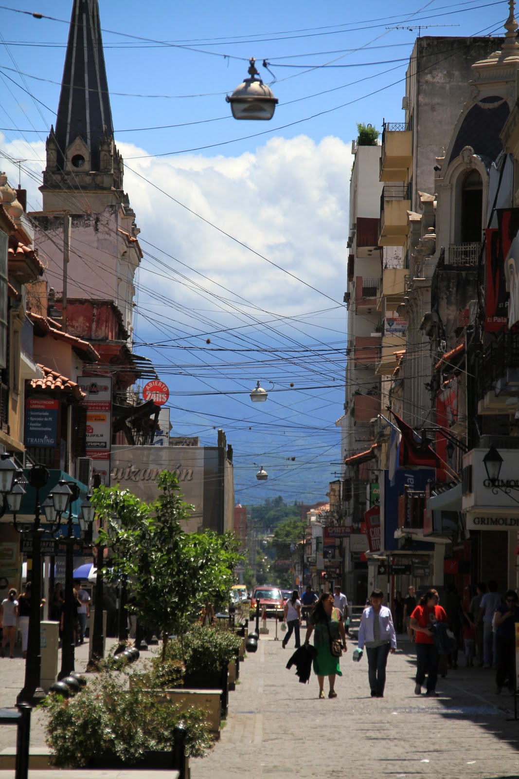 Las chikis en Sudamerica: De Uyuni a Salta, un viaje INOLVIDABLE!