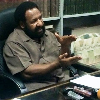 Opposition leader Don Polye Supports Agiru's call for dismissal of MPs ...