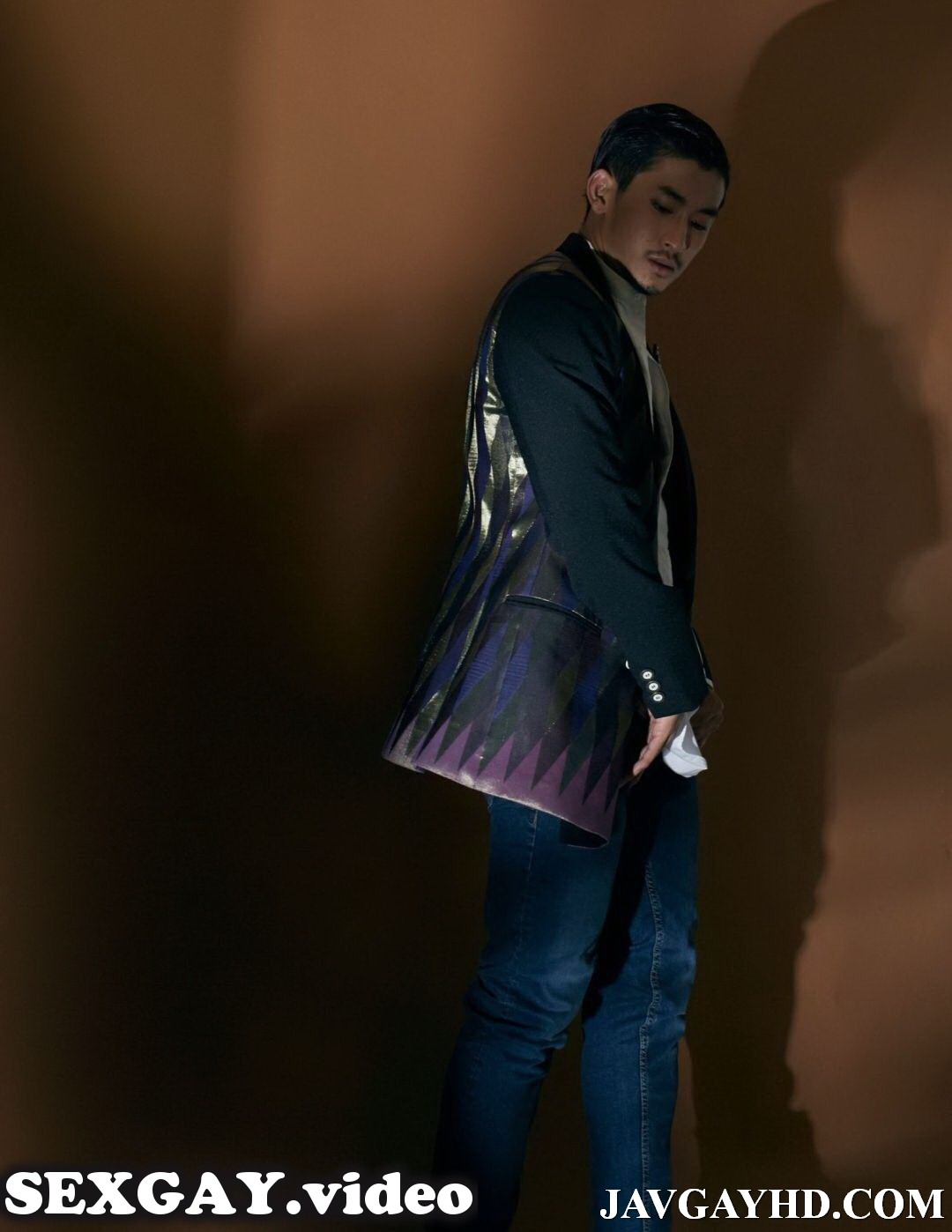 Thai Photos: RAREROOT 01