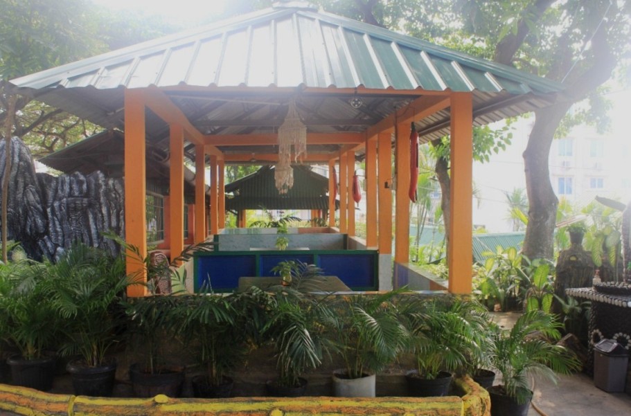 Rumah Makan Pondok Batam Kuring Bukit Senyum Batam - Kisah, Ulasan, dan ...