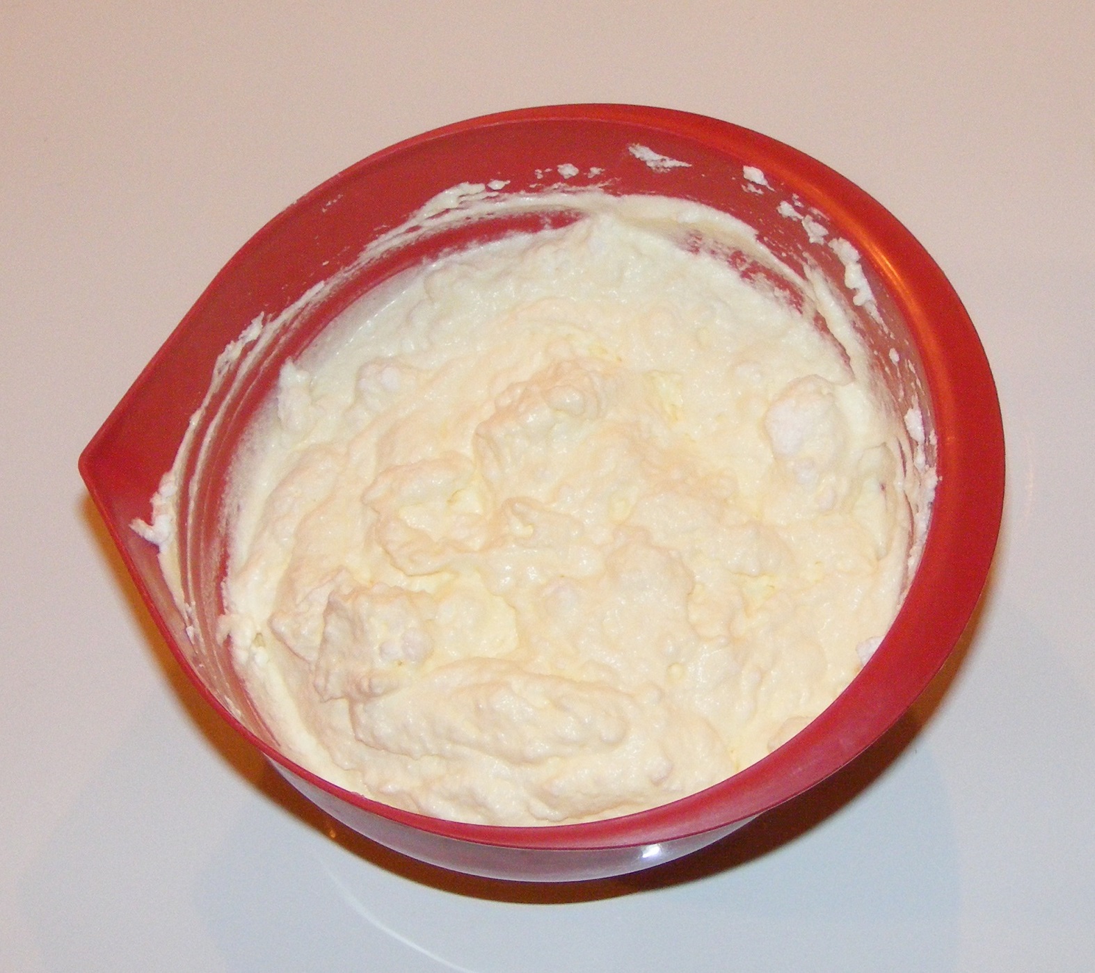 Tiramisu cu piscoturi de cacao | Preparatedevis.ro