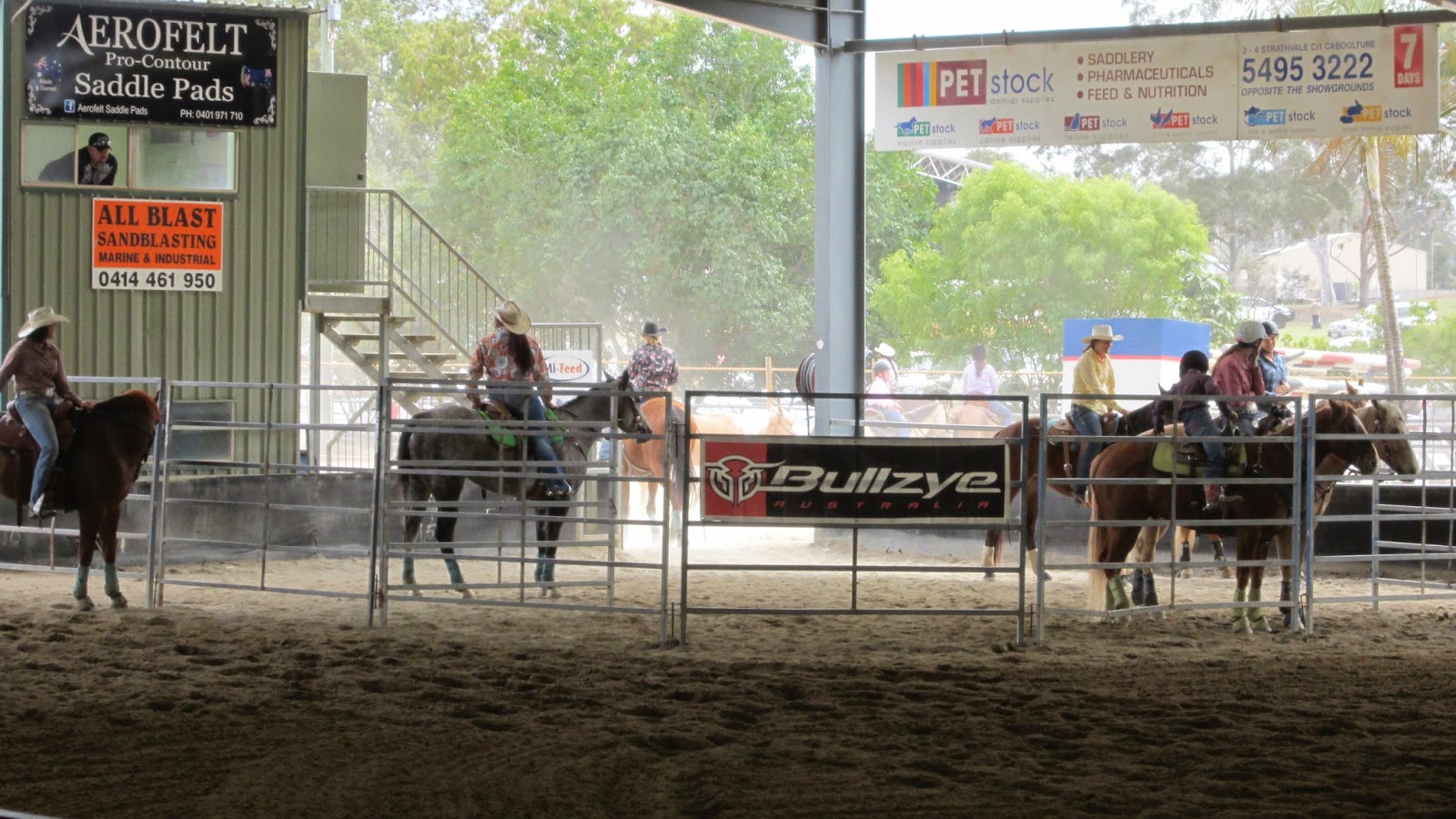 Tami Down Under: Caboolture Market - Rodeo