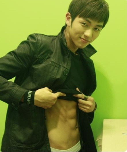 Filebook: You're Idols Chocolate Abs