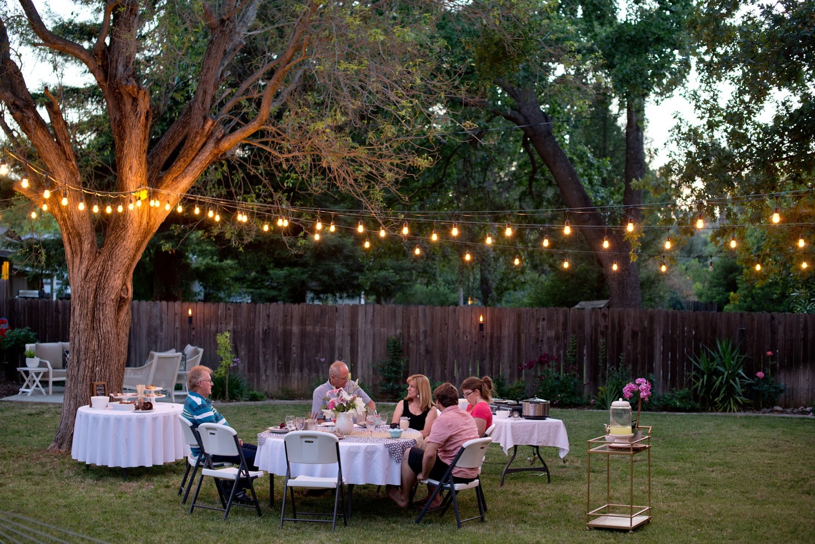 Domestic Fashionista: Backyard Dinner Party and Chocolate Fountain Bar