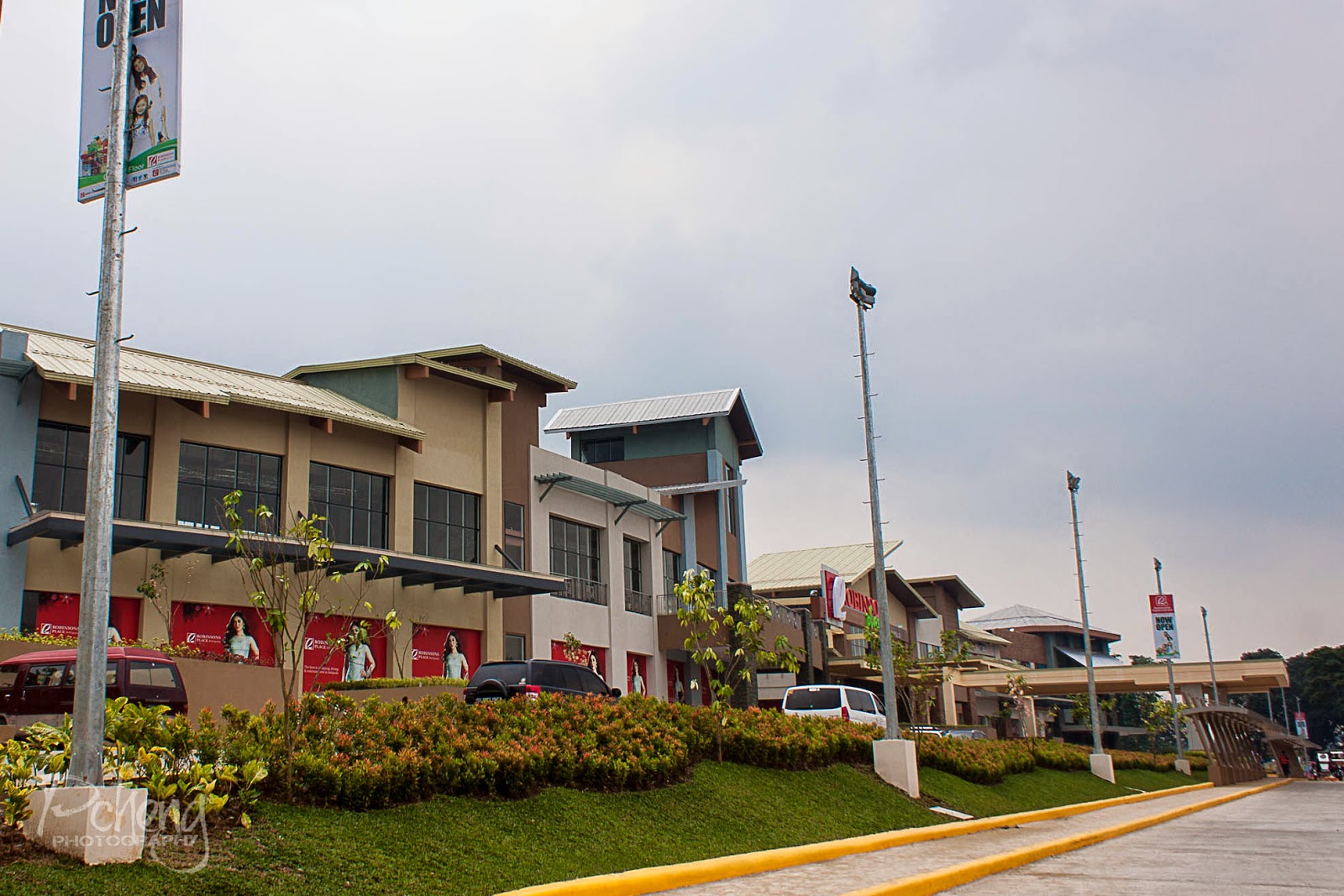 PCheng Photography: Robinsons Place Opens In Antipolo