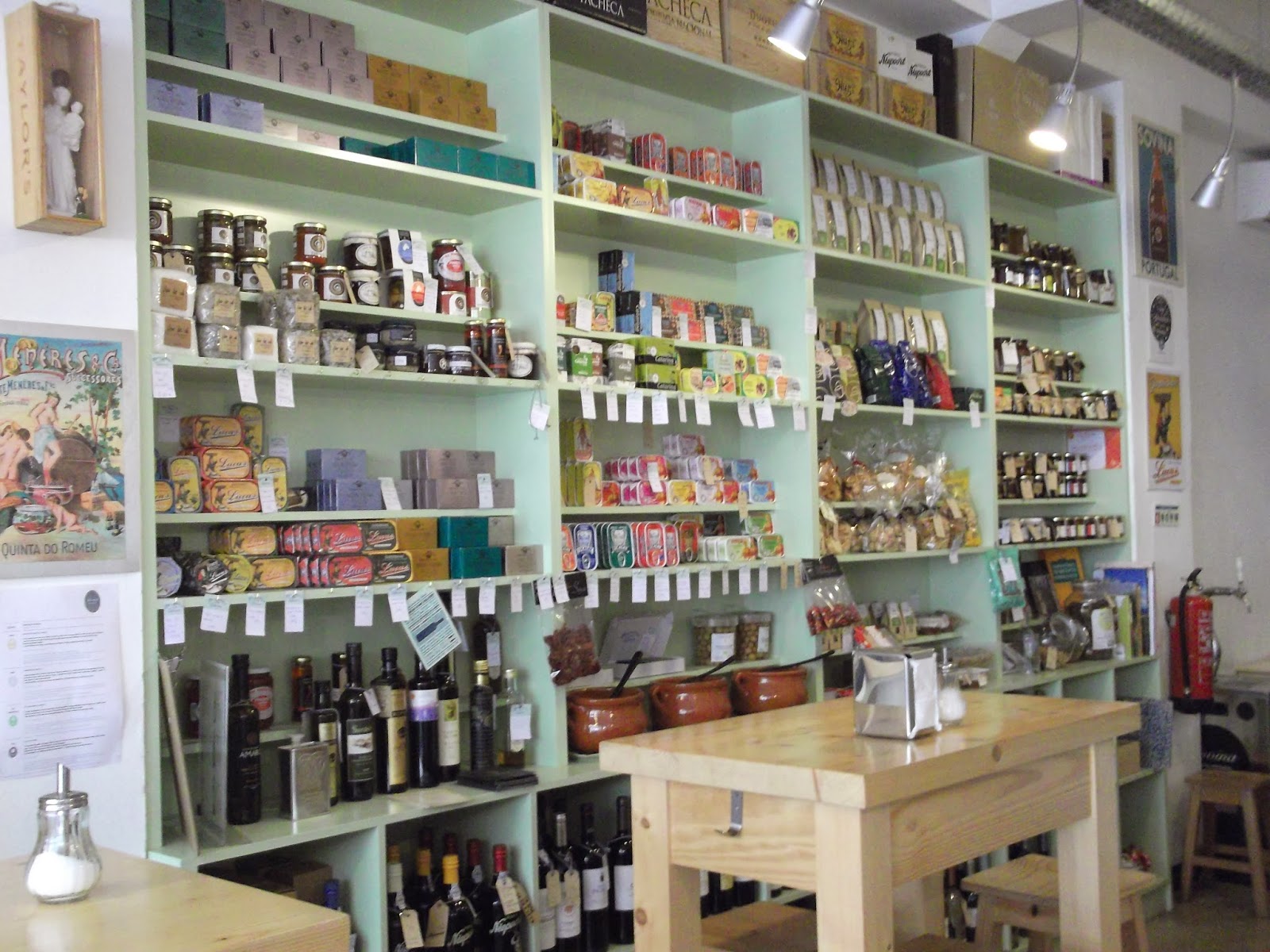 Porto Goes Vintage: Mercearia das Flores