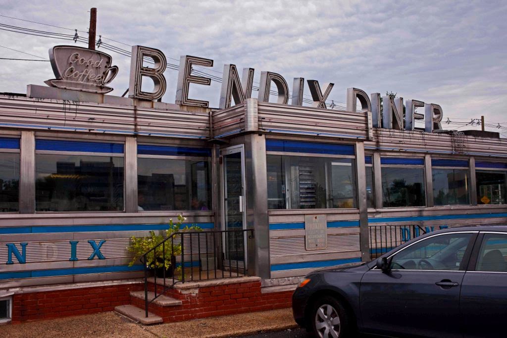 (G)REENWICH (V)ILLAGE (D)AILY (P)HOTO: Bendix Diner