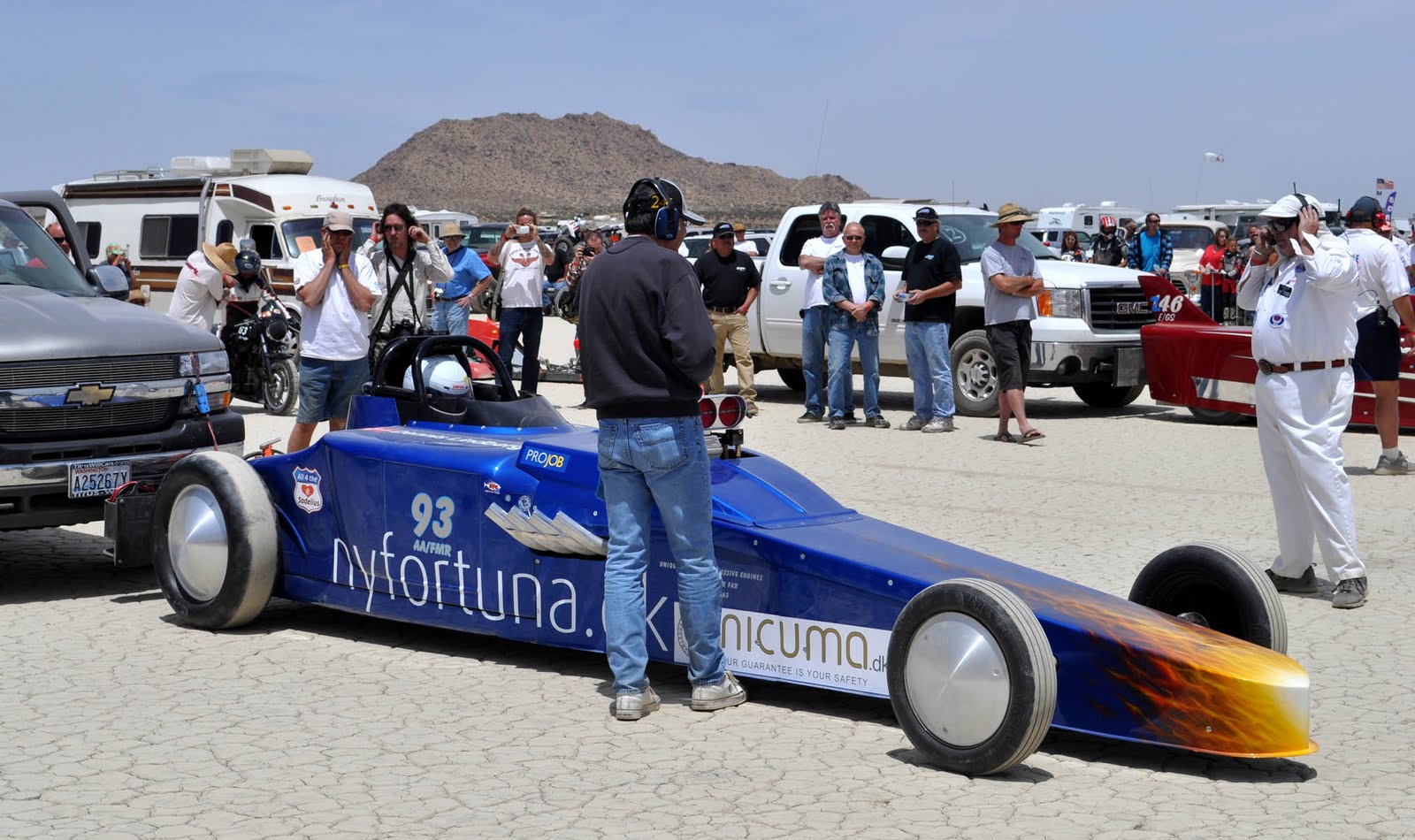 Just A Car Guy: May 14 2011 at El Mirage, dry lakes racing from start ...