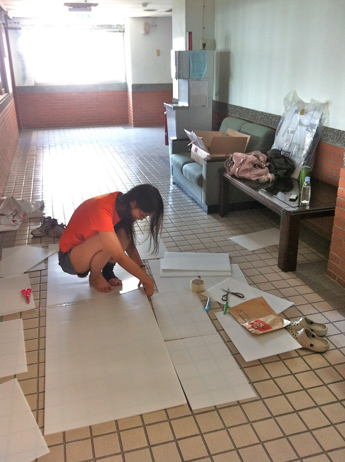 Hoo's here?: Human Meat Tray in NTU, Taipei................