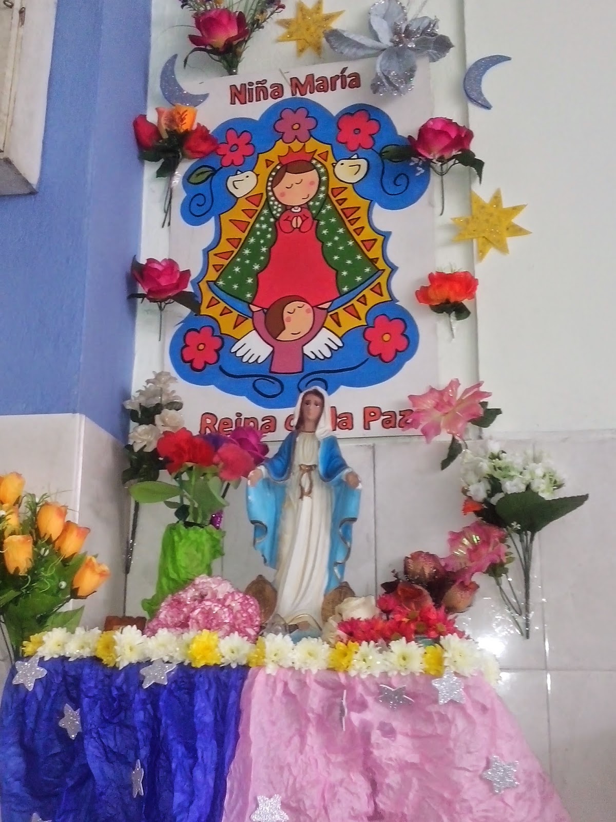 PRIMERO TRES: ALTAR A NUESTRA MAMITA MARÍA