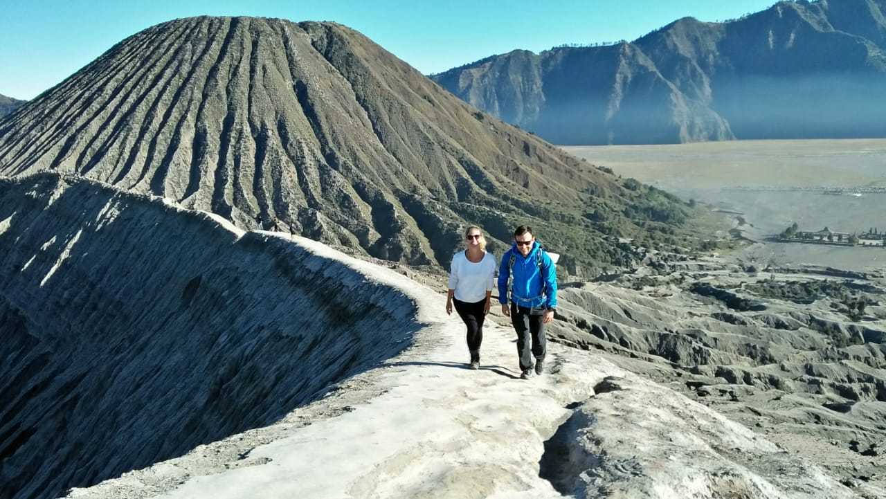Mount Bromo midnight tour from Surabaya, Malang, Banyuwangi | Bromo ...