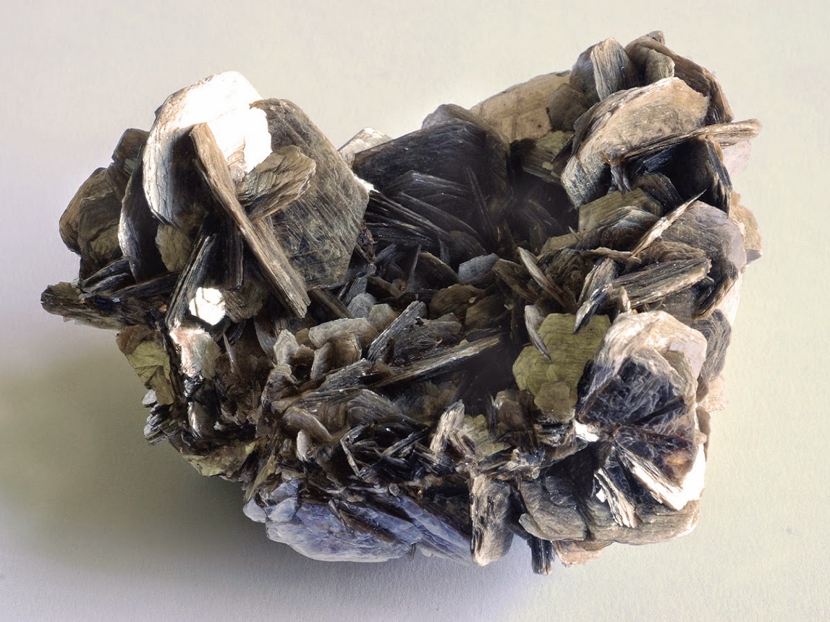 Le parole sono pietre preziose: * MUSCOVITE (Fuchsite – Paragonite ...