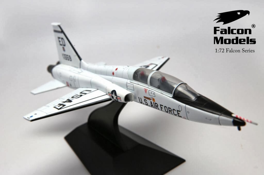 Dora 9 Diecast: Falcon Models FA721101 USAF T-38A Talon Edwards AFB