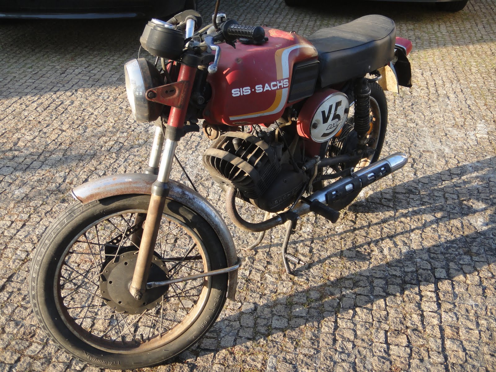 Glórias de Outros Tempos...: SIS Sachs V5 Racing (de 1982)