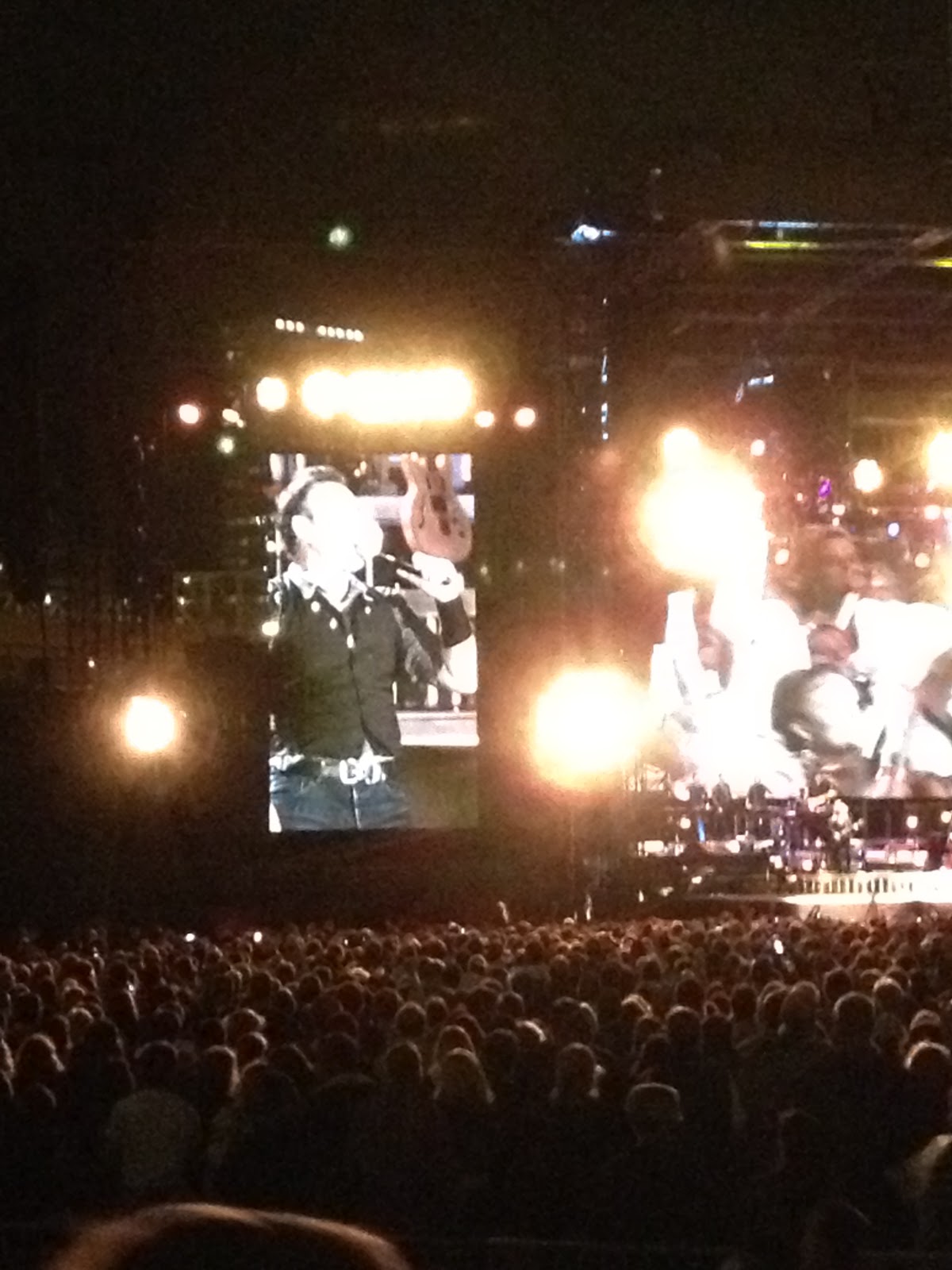 THE ROCKIN' OLD MAN: Bruce Springsteen & the E Street Band at Wrigley Field