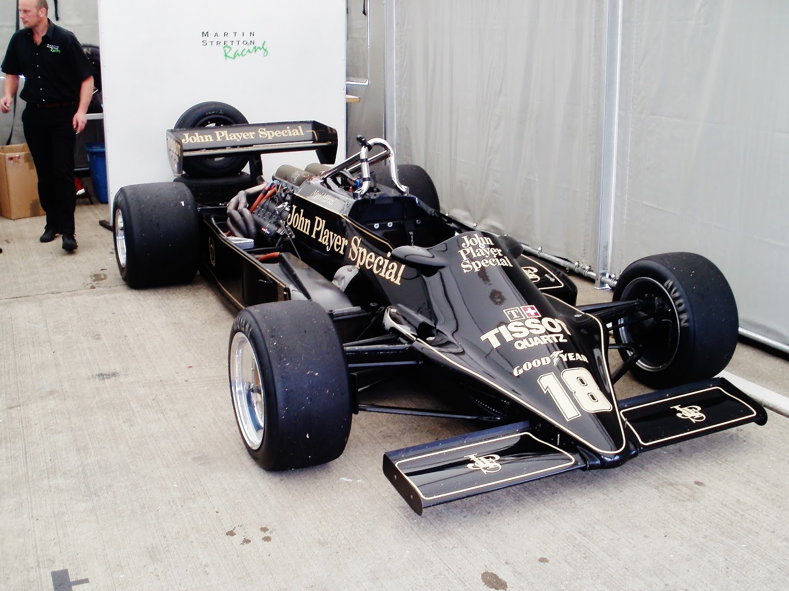 Ferraris and Other Things: Lotus 87