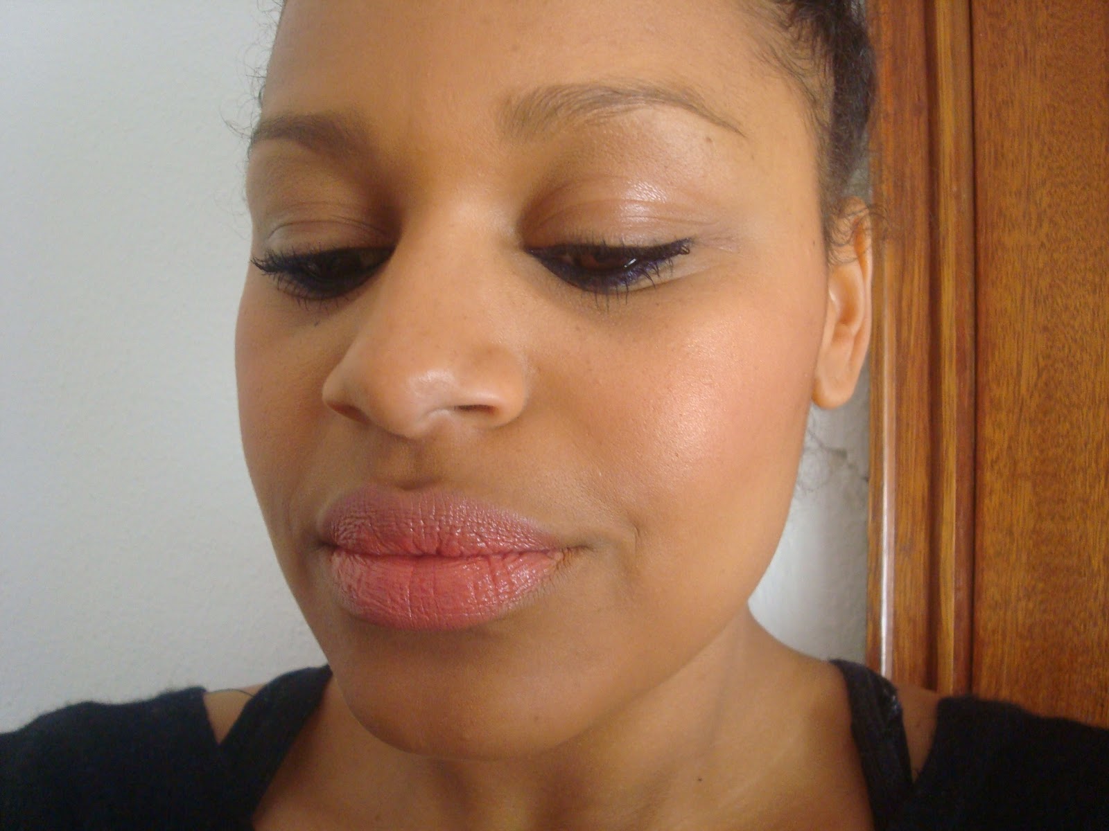 Make up blah: YSL Battle: Rose Dahlia vs Provocative Pink
