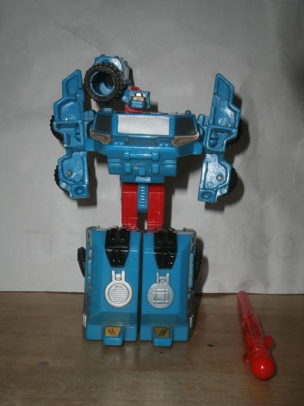 Ozner el Inclasificable: KO Review: Knockout (Transformers Armada)