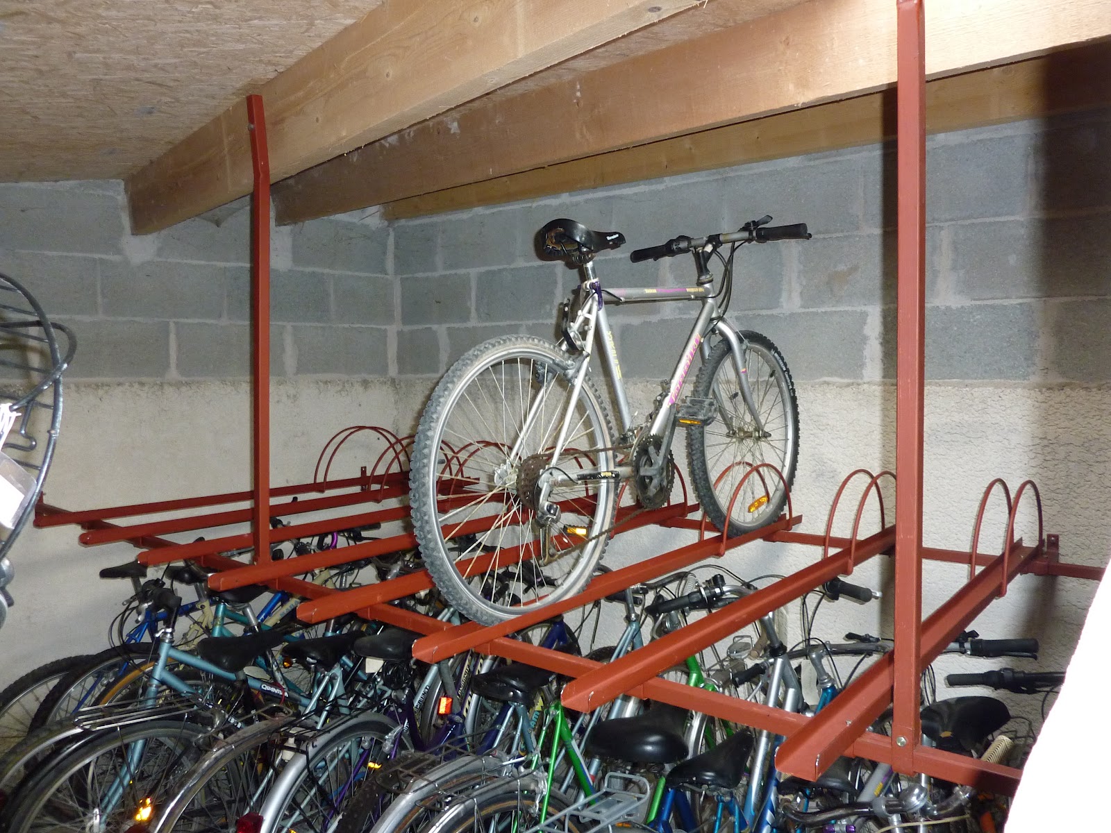 RESIDENCE LES SOLEILS D'OR: AMELIORATION DU LOCAL VELOS