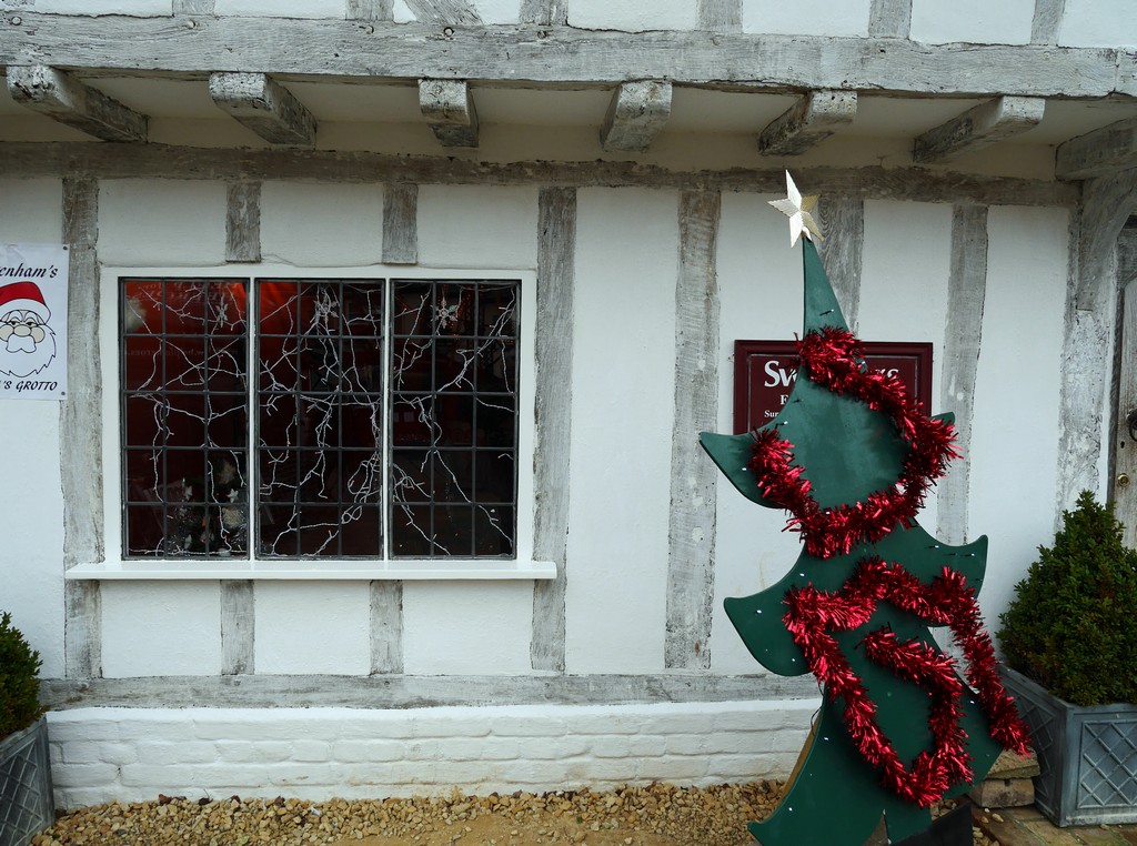 Tricia's Tales: Lavenham Christmas Fair and Flatford NT