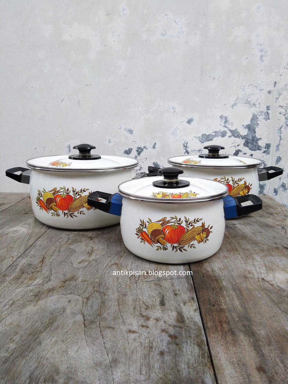Antikpisan: Panci Enamel Vintage Kedaung Group ( NOS )