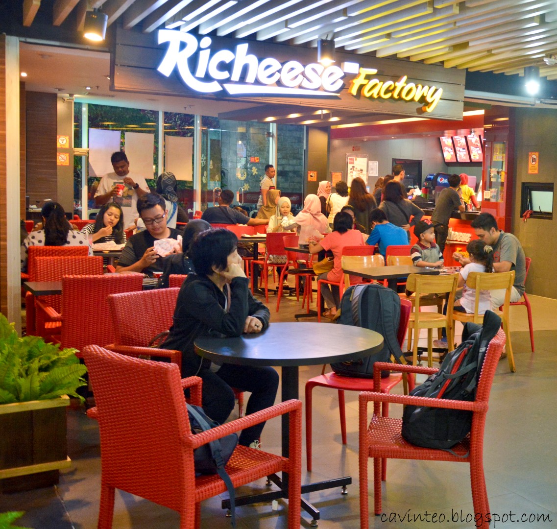 Richeese Factory - Fried Chicken with Cheese Dip & Affordable Buffalo ...