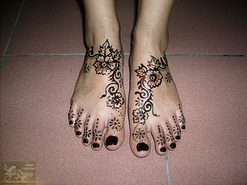 10 model henna mehendi kaki simple - Henna Depok
