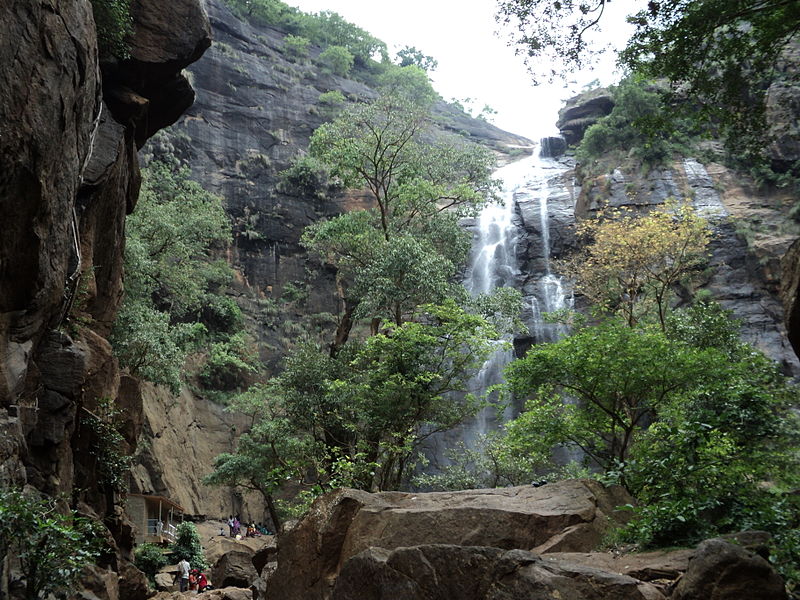 Tamilnadu Tourism: Agaya Gangai Waterfalls, Kolli Hills