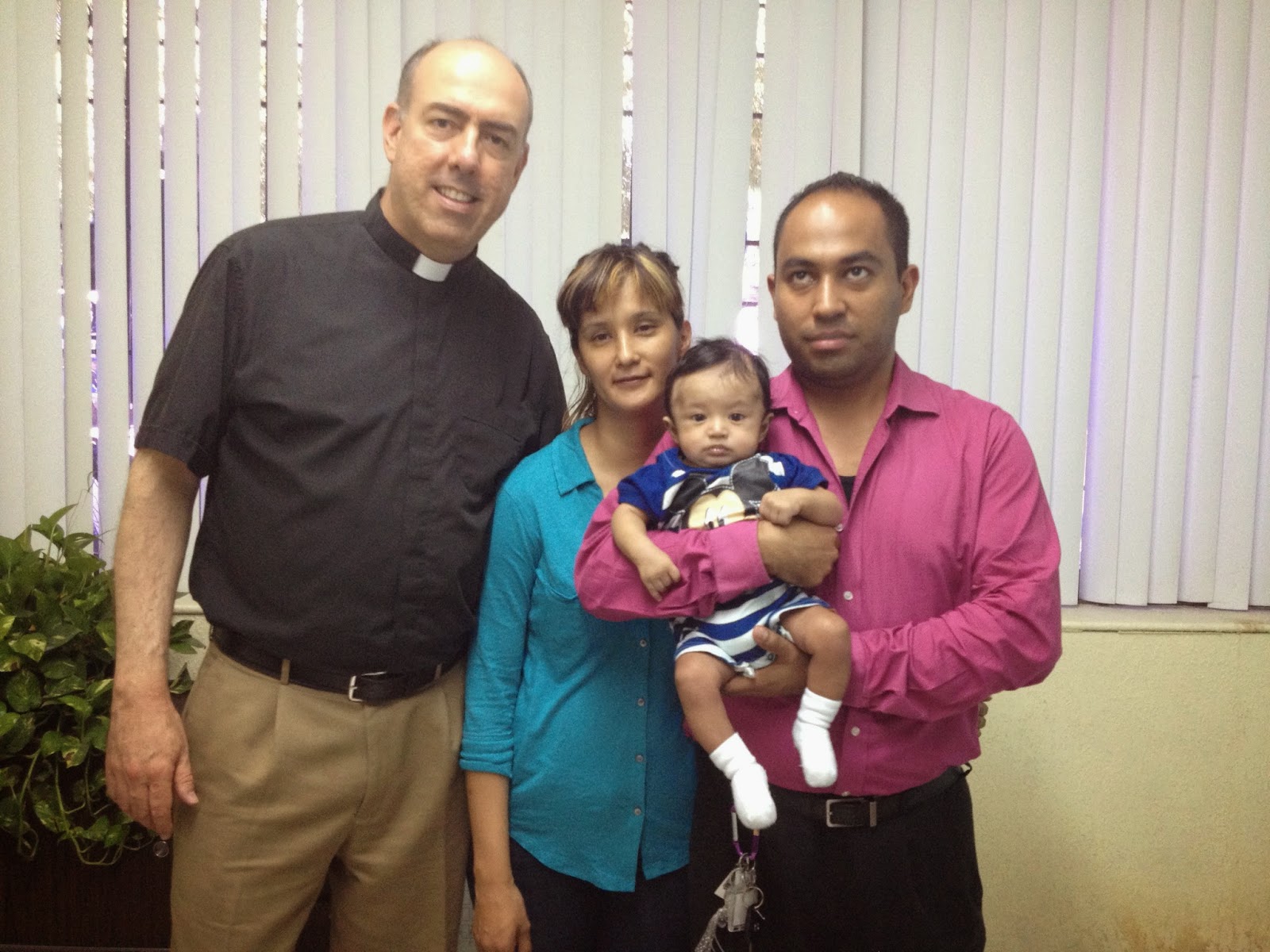 blog del padre hayen: Un hijo no es un derecho, sino un regalo