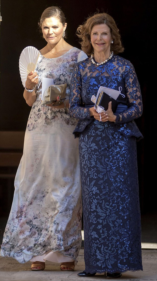 Royal Family Around the World: Sweden Queen Silvia and Crown Princess ...