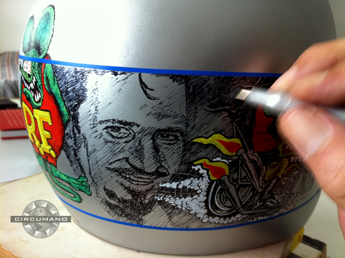 CIRCUMANO: Rat Fink de Ed Roth no capacete
