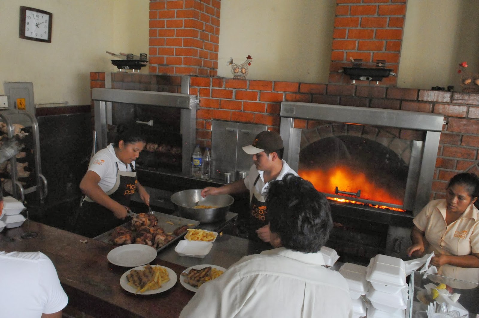 The Local Global World with Peter Wik: Rico Pollo Restaurant in Nazca, Peru