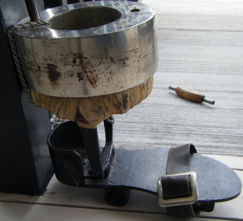 RestraintsBlog: OREGON BOOT Wyoming State Penitentiary 1900-20's