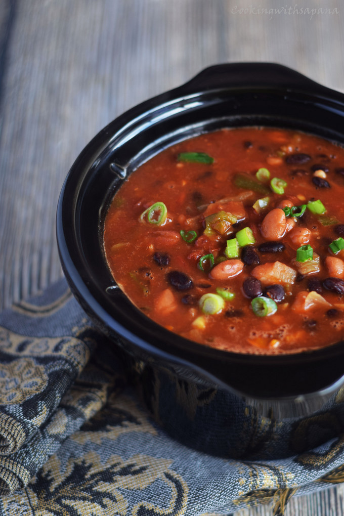 Vegetarian Three Bean Chili - Cooking With Sapana