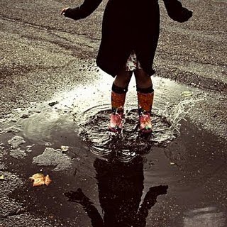 El diván del loko: Hoy Voy A Pisar Charcos