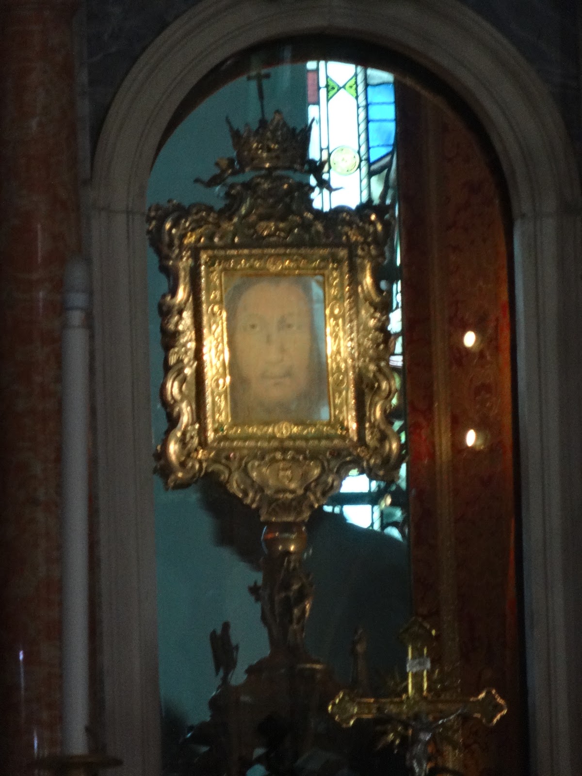 Servant and Steward: A series of photographs of the Veil of Manoppello