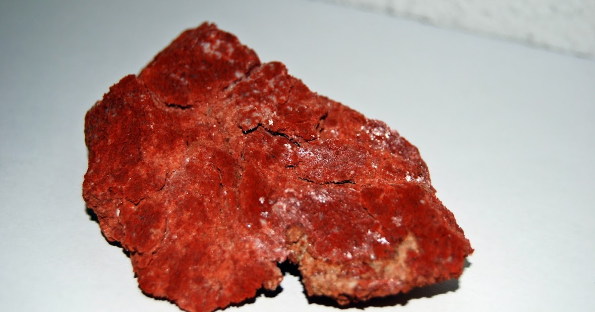 Minerales de Guadalajara: YESO ROJO (Mineral)