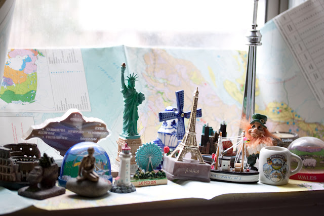 Dinosaurs Died of Boredom: Tacky Souvenirs