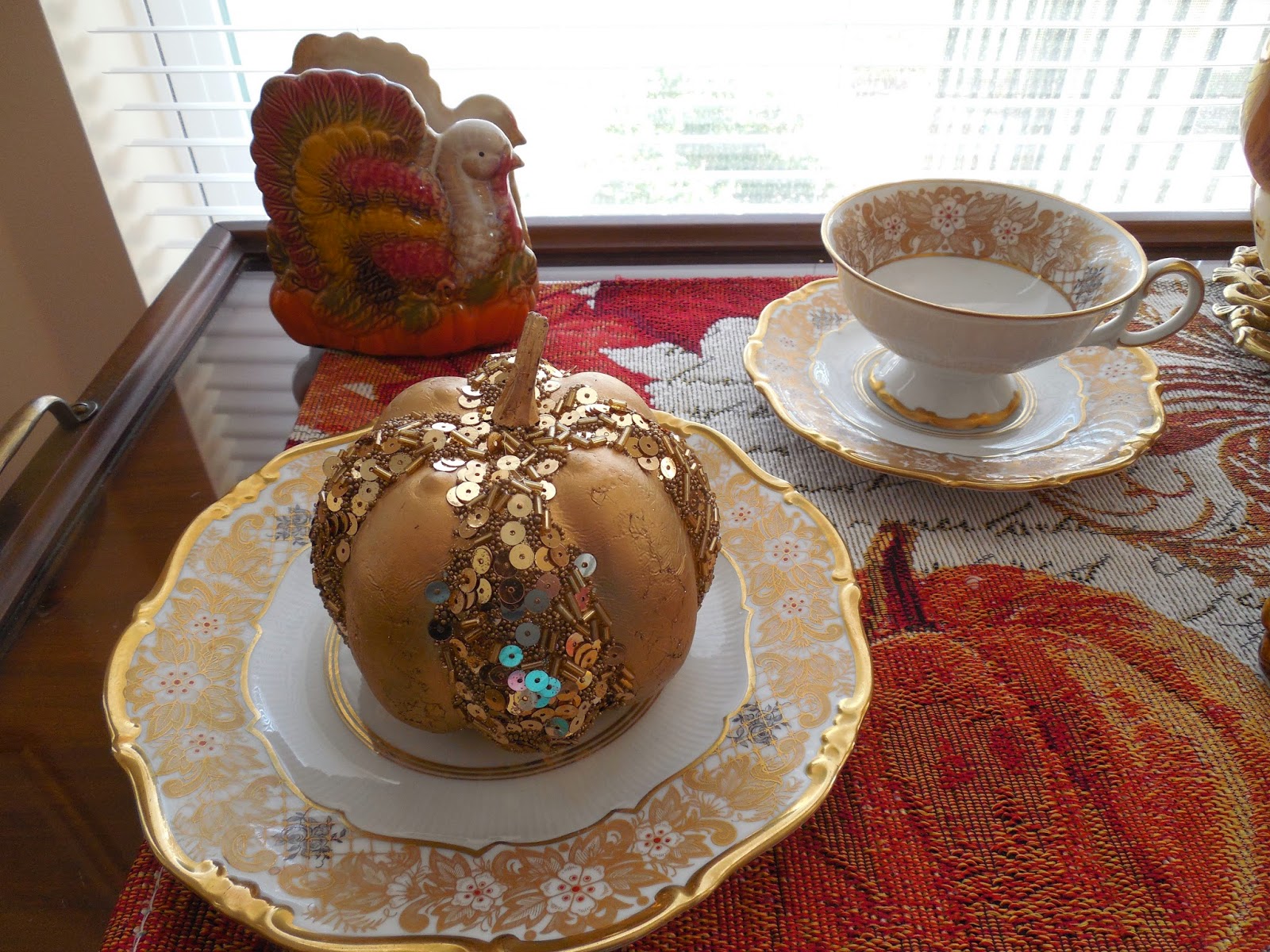 Teatime Journeys: Happy Thanksgiving! (tea cart)