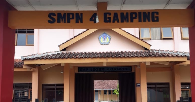 Magang 3 SMPN 4 Gamping Seni Rupa UST : SMP Negeri 4 Gamping