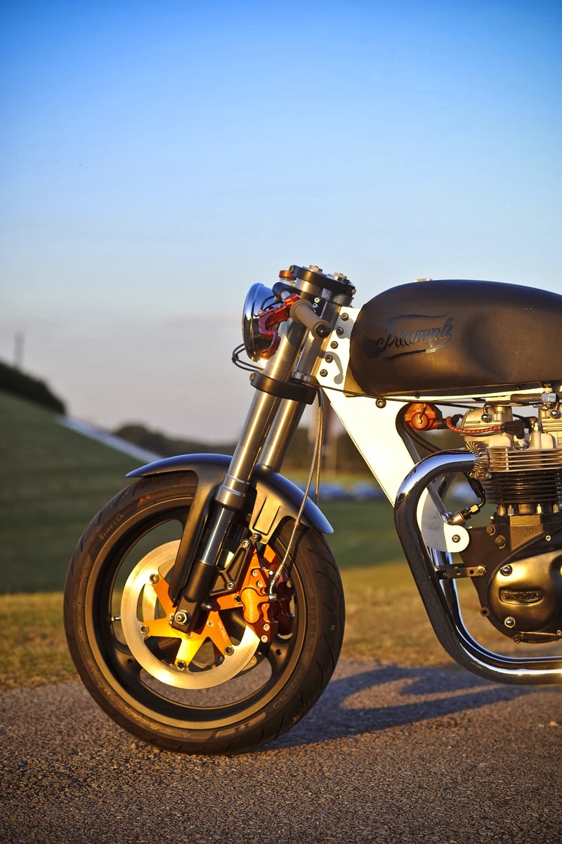 Neo cafe racer Bucefalo - RocketGarage - Cafe Racer Magazine