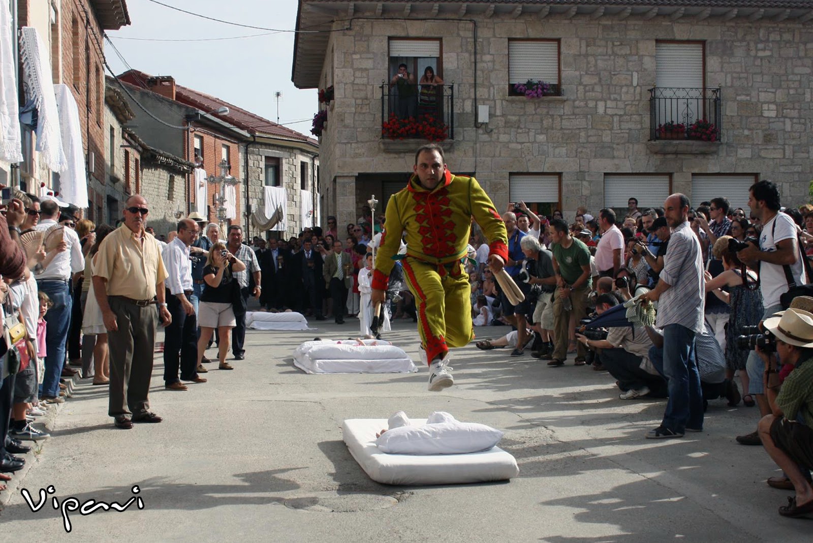 El Colacho: tradición centenaria - Vipavi