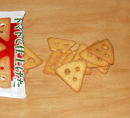 Japanese Snack Reviews: Glico Tomato Cheeza